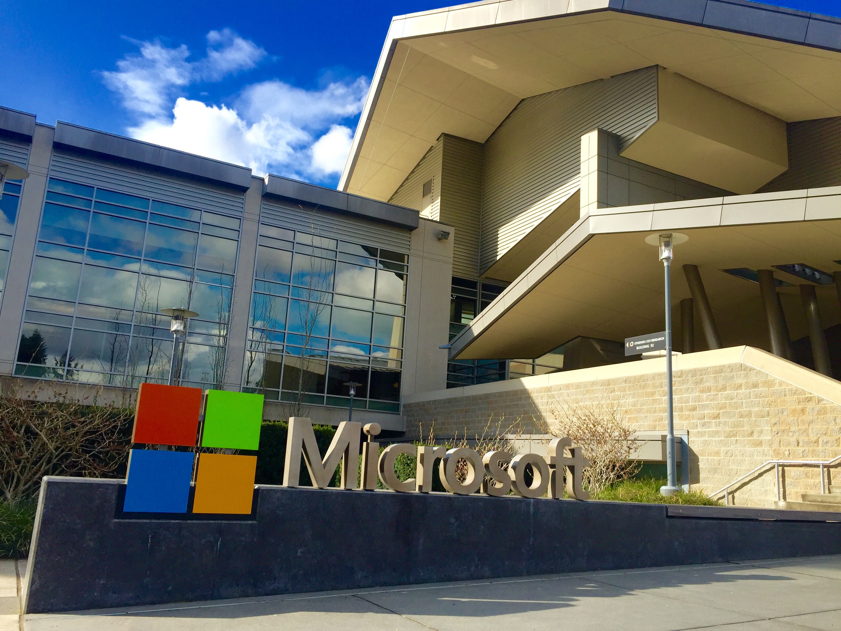 Microsoft Buat Prosesor Sendiri Bernama Pluton, Buat Apa? - kabarsiger.com