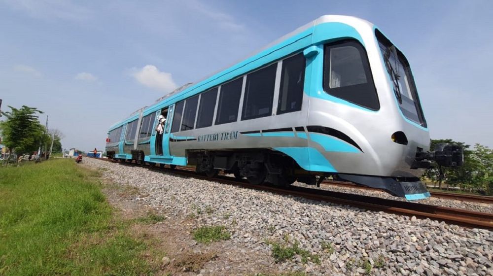 Keren! Ini Penampakan Trem Listrik Buatan BUMN INKA