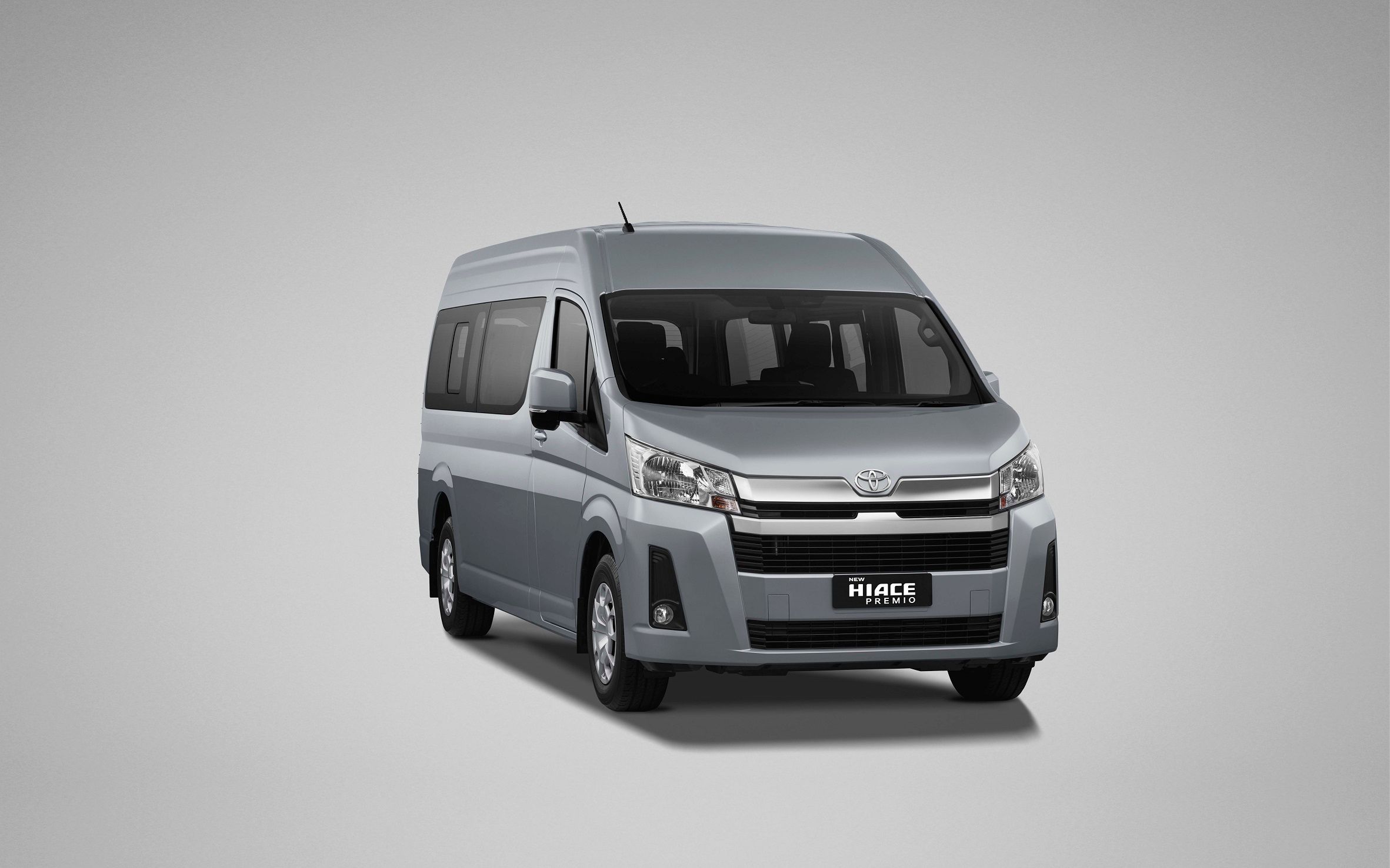 Toyota New Hiace dan New Dyna Meluncur Bareng Dengan Spek Euro4 - Jogjaaja