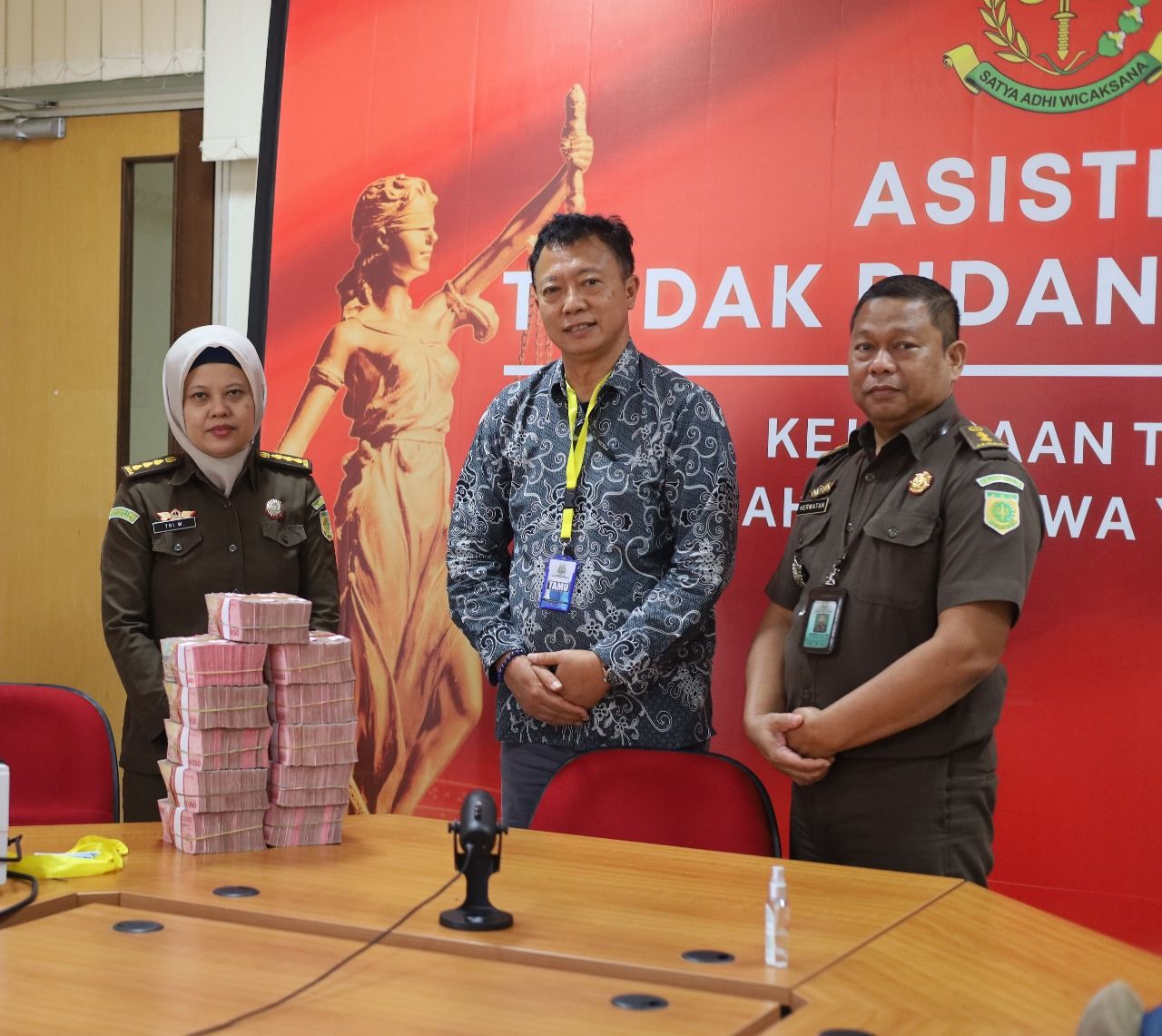 Kejati DIY Terima Uang Pengembalian Gratifikasi Krido Suprayitno - Jogjaaja Kejati DIY Terima Uang Pengembalian Gratifikasi Krido Suprayitno - Jogjaaja