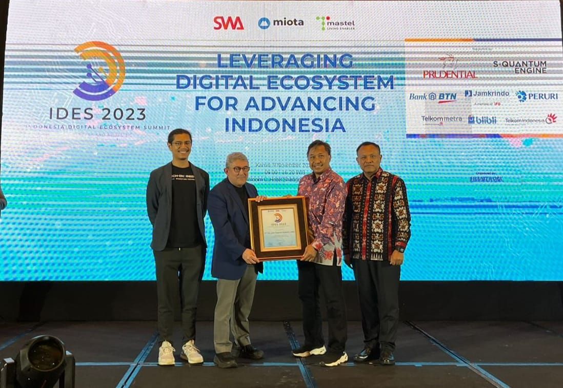 Indonesia Digital Ecosystem Summit 2023: JNE Raih Penghargaan Inovasi ...
